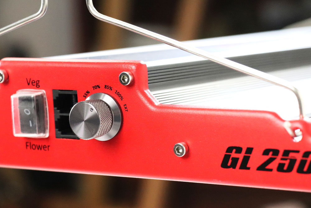 PHANTOM Cultivar GL250 LED Grow Light